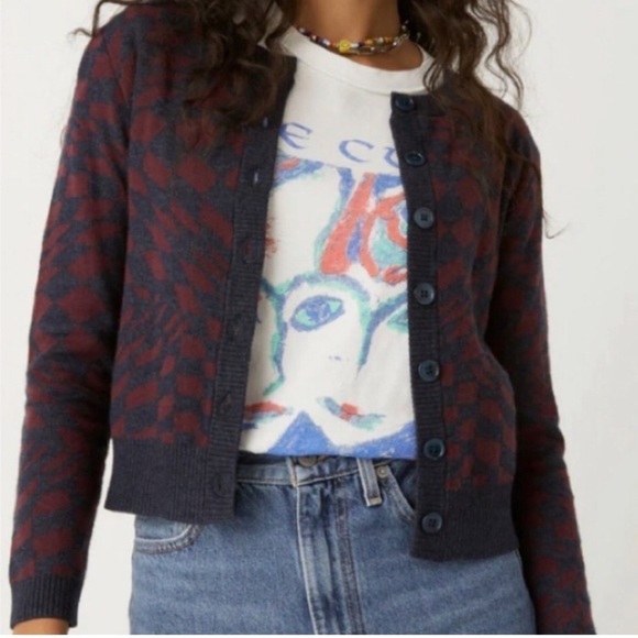 Daydreamer | Sweaters | Daydreamer Plum Berry Wave Fitted Cardigan ...